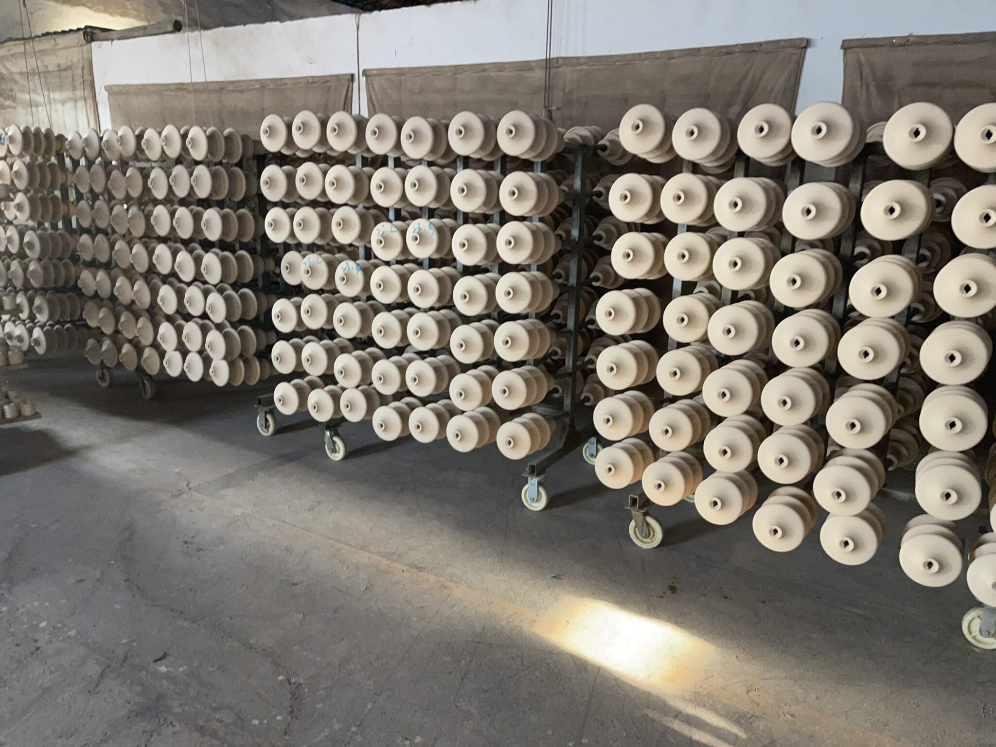 Ceramic Insulators of Introduction in Power Transformers - Pingxiang ...